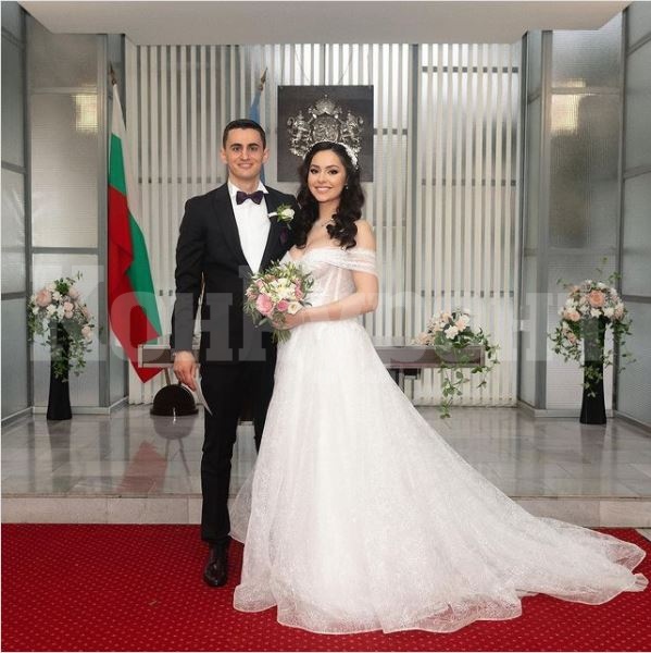 „Мис България“ Радост Тодорова се омъжи СНИМКА : Konkurent.bg