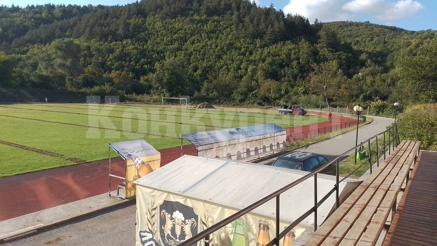 От ФК Ком се похвалиха с автоматизирана поливна система на Мрамор Konkurent Bg