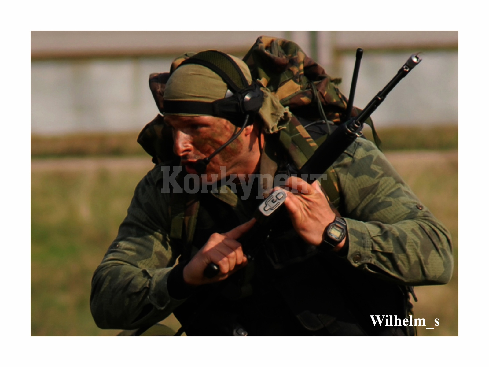 Военна фотоизложба е подредена в Монтана : Konkurent.bg